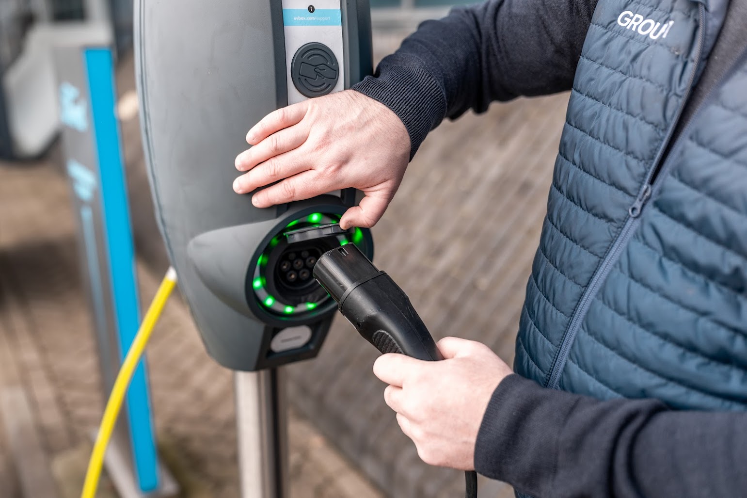 Government Electric Car Grant 2025 | Group 1 Automotive UK