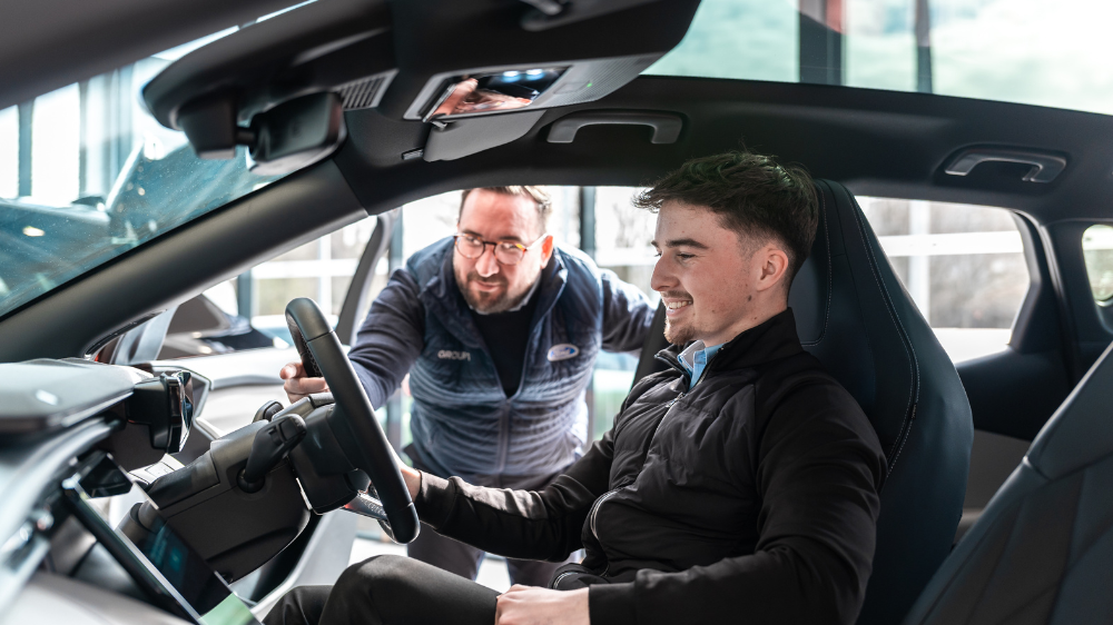 New & Used Fords, Servicing & MOTs | Group 1 Ford Farnborough